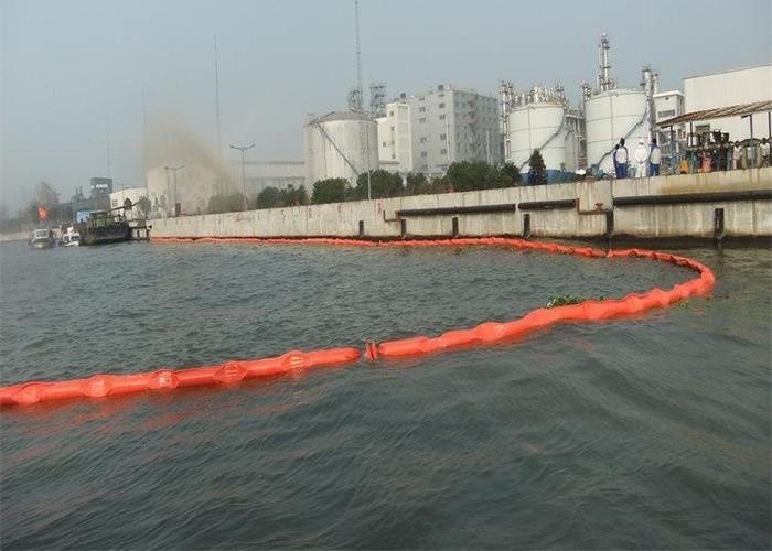 Anti Aging Spill Containment Barriers , Oil Spill Boom Good Oil ...