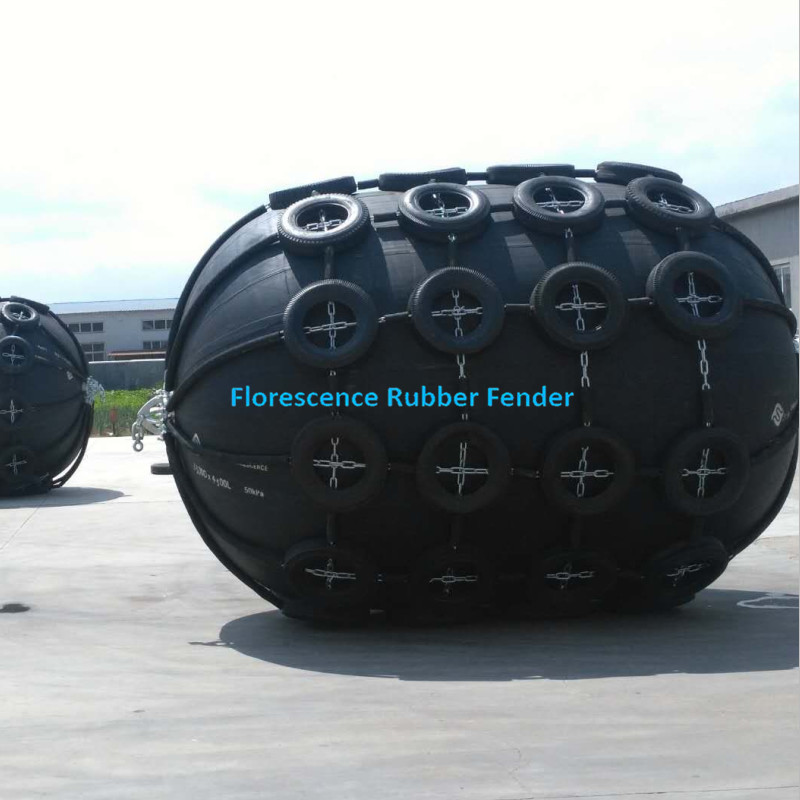 Black Color Boat Rubber Quay Fender Marine Pneumatic Rubber Fender